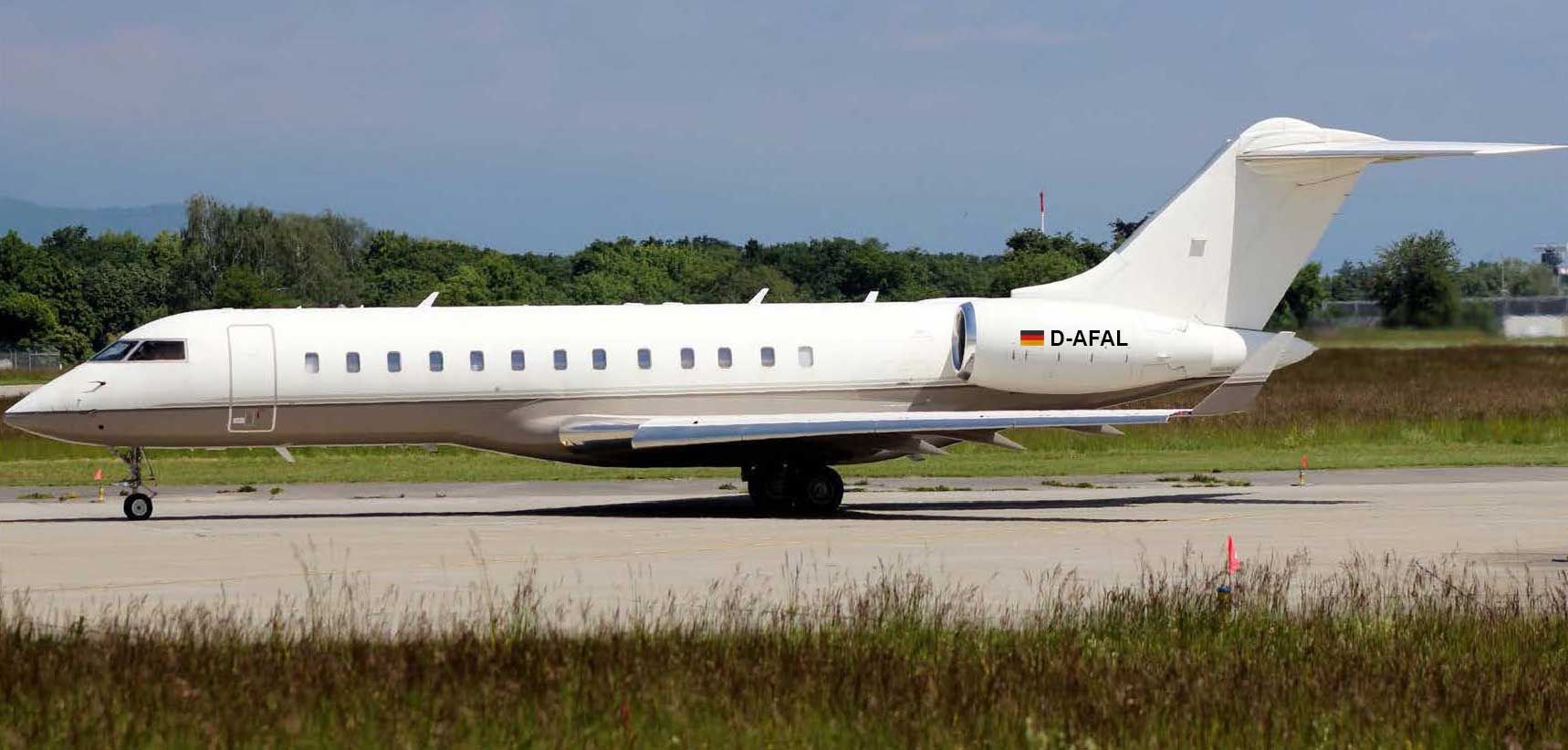 Global Express available for customization at FAI Technik | Business ...