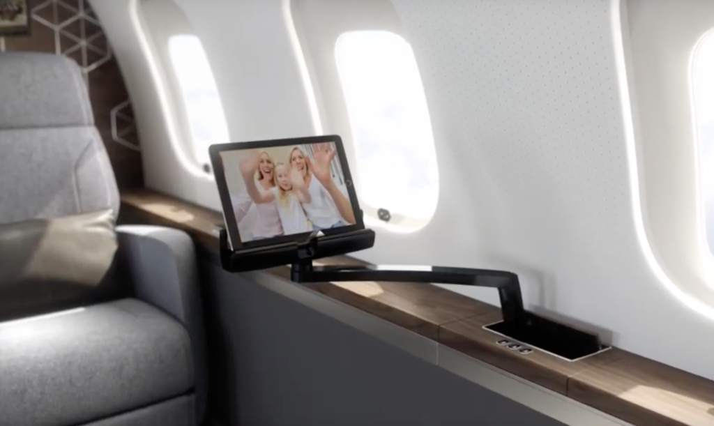 Eclipse Global Connectivity and Display Interactive sign IFEC agreement ...