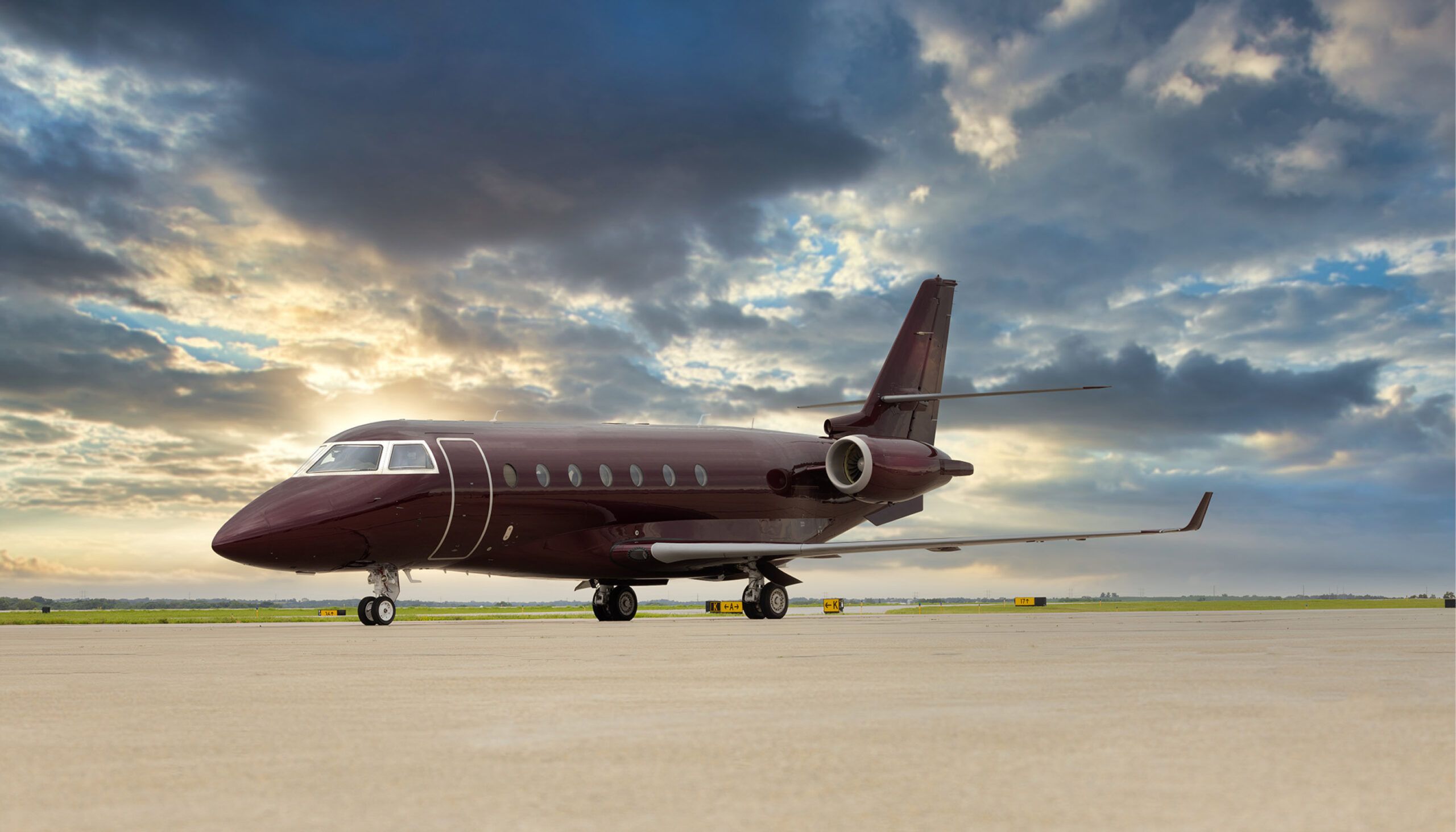 Gulfstream G200 refurbished at Duncan Aviation | Business Jet Interiors