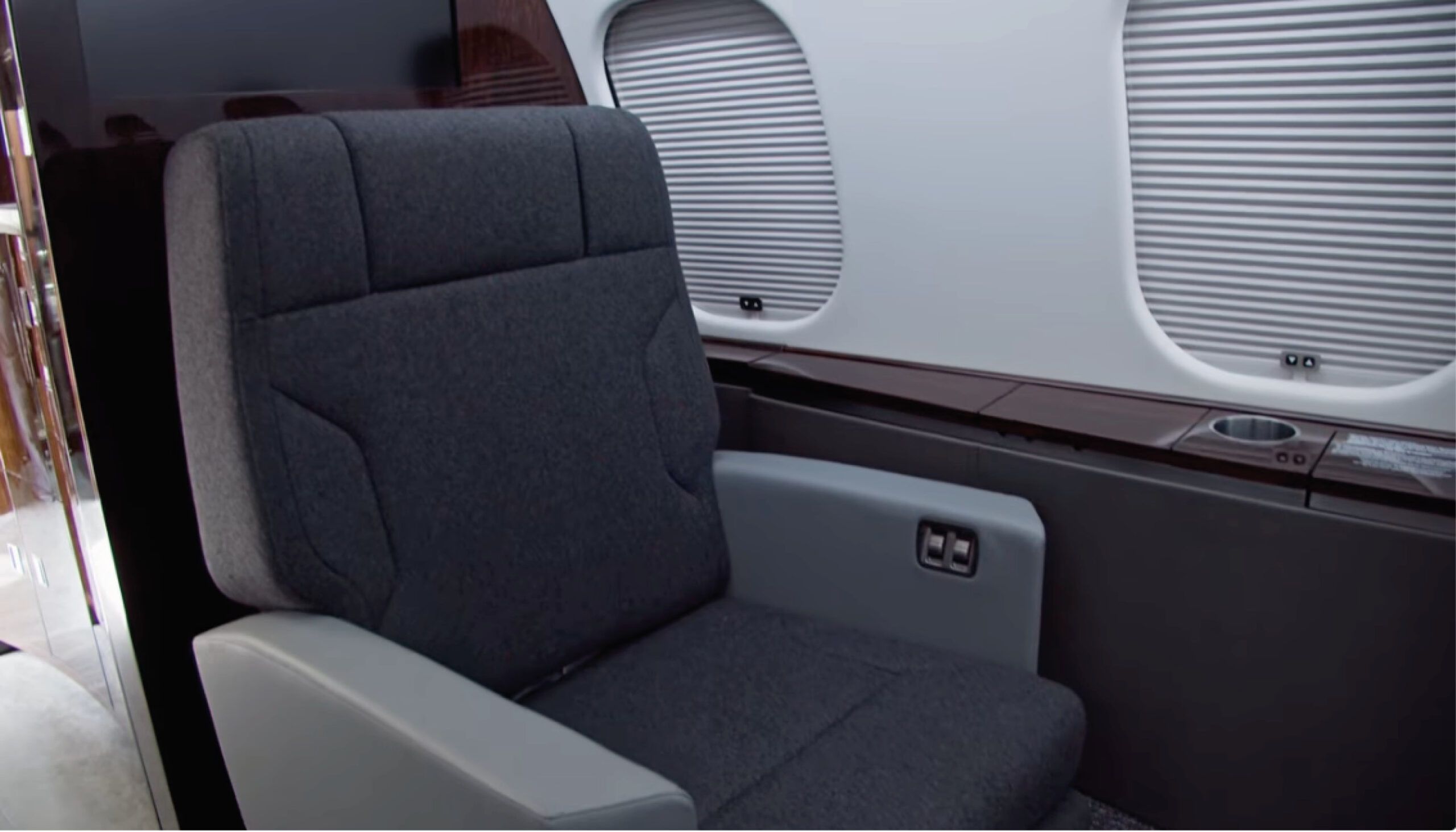VIDEO: GL-5000 refurbished at Duncan Aviation | Business Jet Interiors