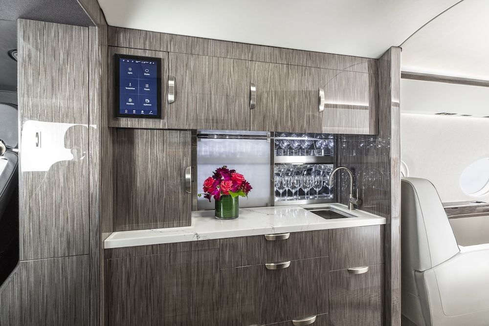 FEATURE: The Gulfstream G300 | Business Jet Interiors